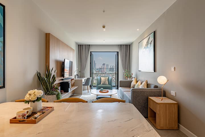 D1  3br Zenity 5*  Free Pool/gym/tub Luxury View - Vietnam