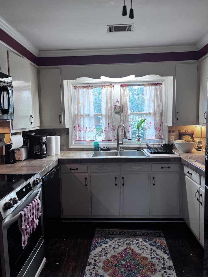 Cozy Cottage For Getaway - Tarrytown, GA