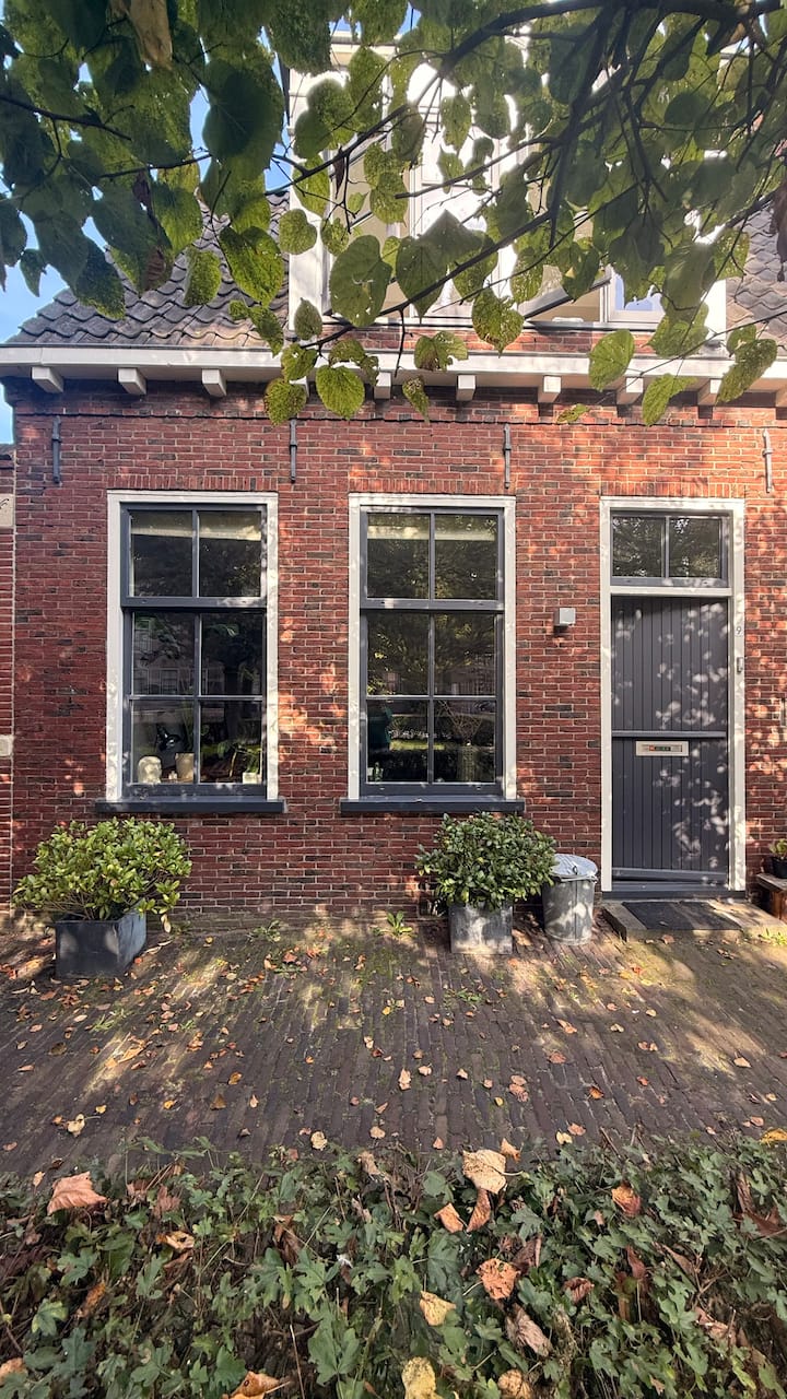 Authentiek Logeren In Logement Hartje Leeuwarden - Leeuwarden