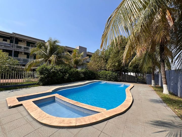 Bem Localizado Apê C/ Piscina Próximo Ao Centro! - Várzea Grande