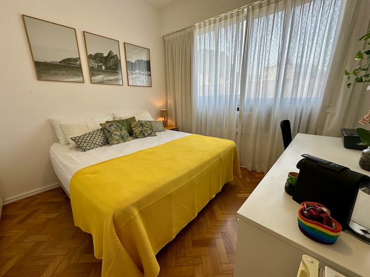 Quarto ImperdÃvel:
3 Min A Pé Da Praia! - Ipanema