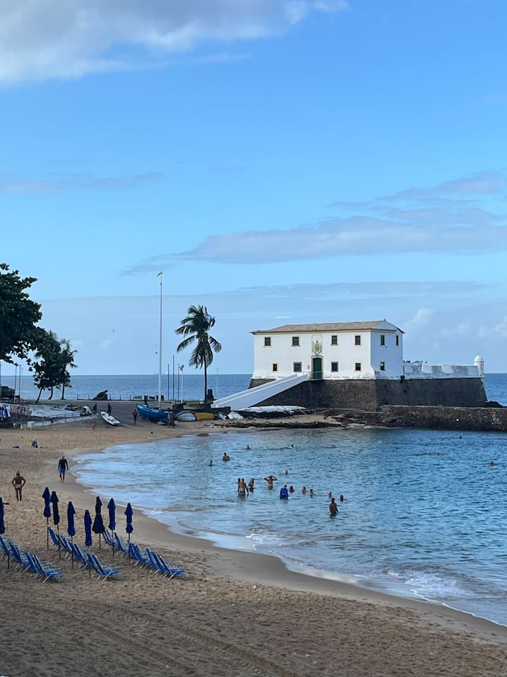 Quarto No Porto Da Barra Com Vista Para O Mar - Barra