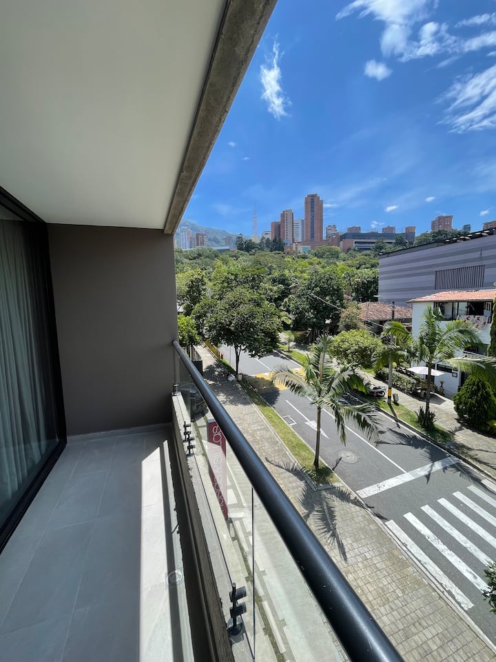 Apartamento Con Balcón El Tesoro - Medellín