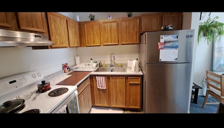 Luxury & Homely Apartment - Airdrie