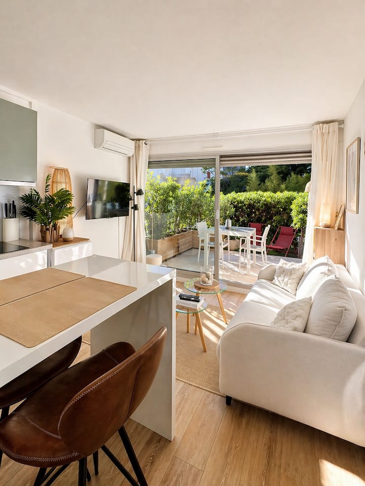 Jardin Privé & Parking, Plage Et Centre à Pied - Agay