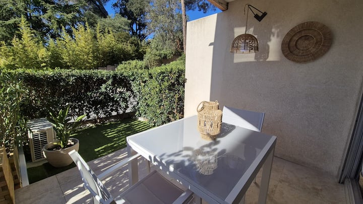 Havre De Paix Au Bord De La Mer , Tout à Pied ! - Fréjus