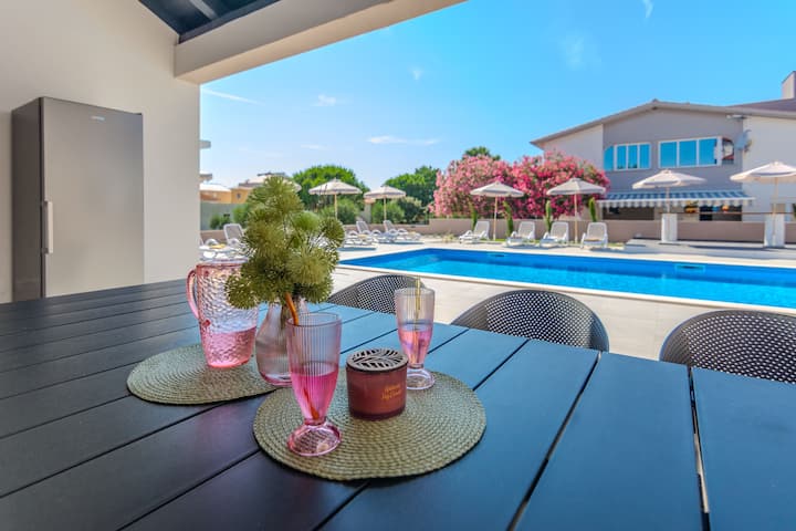 Villa Lucy Apartment 4 & Swimming Pool - Vir