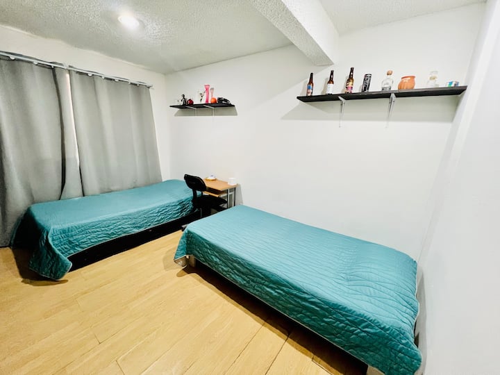 02) Cuarto Madrid - Mexico City
