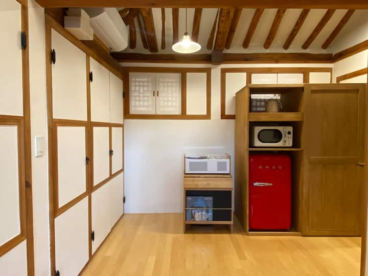 Villa#1_analog_hanok_(한옥독채) - Seoul