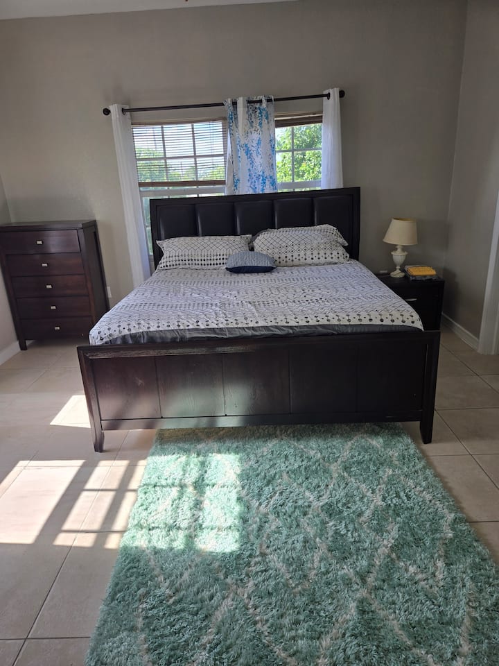 Comfort Haven - Your Home Away From Home Oasis - Cayman Islands