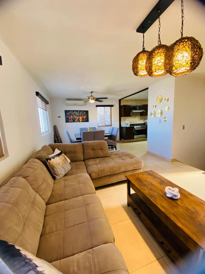 Casa Leones Cumbres - Monterrey