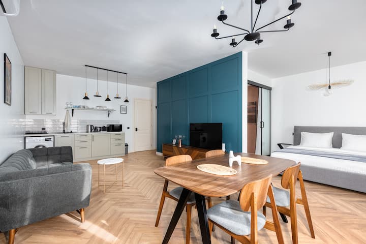 Cozy Apartment At Agmashenebeli Avenue - Tbilisi