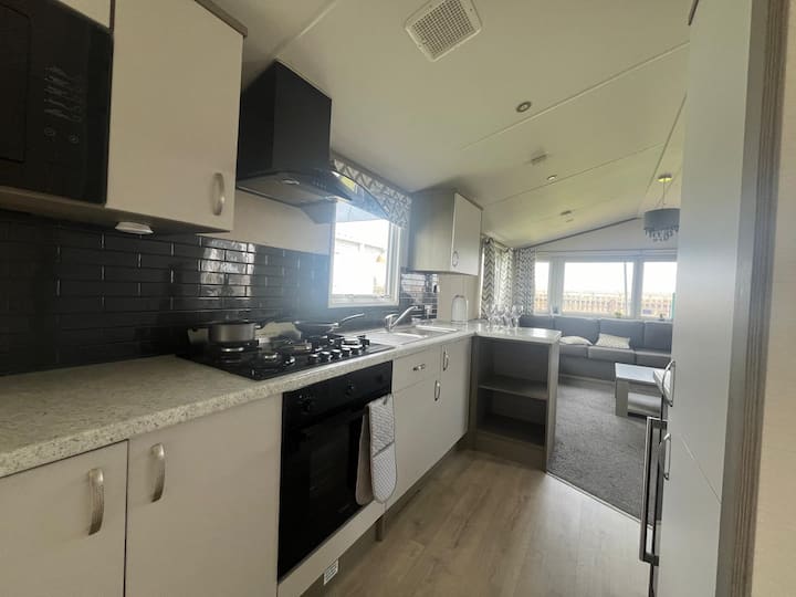 Caravan Phoenix - Towyn