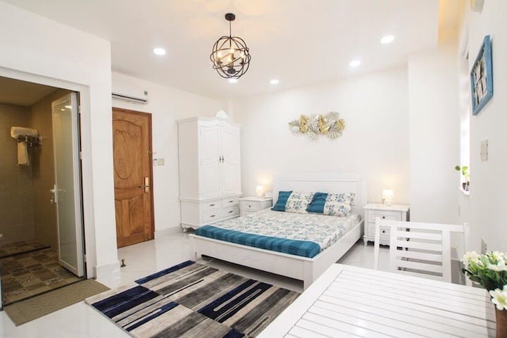 Cozy Lakeview Homestay - Ciudad Ho Chi Minh