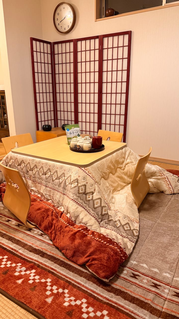 新开业：南海之家    大阪市内高级民宿 机场直达，6分到达难波心斋桥4房2卫2浴 - Osaka