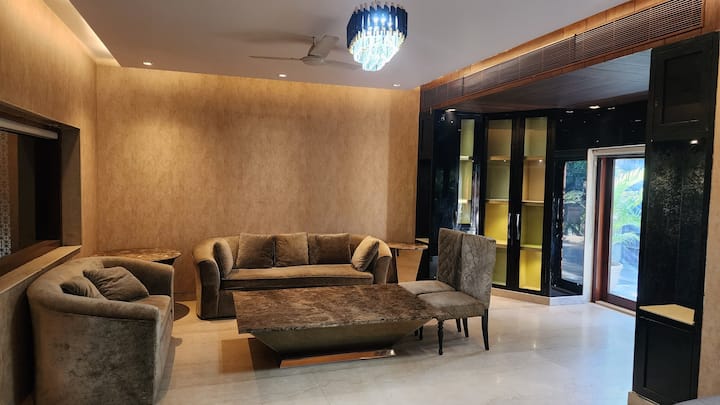 5 Bhk Nivasa Luxury Villa Near Cyberhub, Gurugram - Neu Delhi