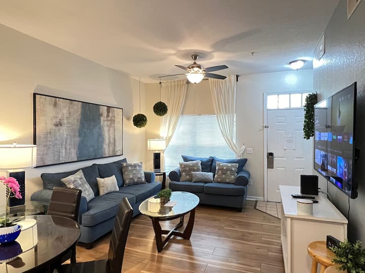 105 Walk To Tiki Bar & Pool Spa Seven Dwarfs 3br - Kissimmee, FL