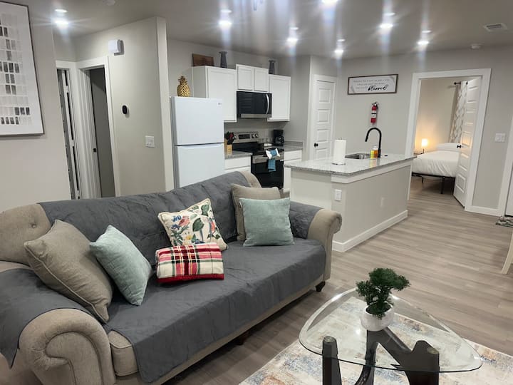 Odessa Cozy N Elegance W/6 Beds, 3bedrms With Tvs - Odessa, TX