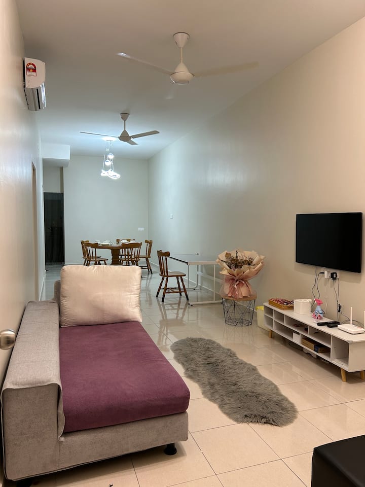 Ang Ang Homestay~5+2p(wifi/autogate) - Kluang