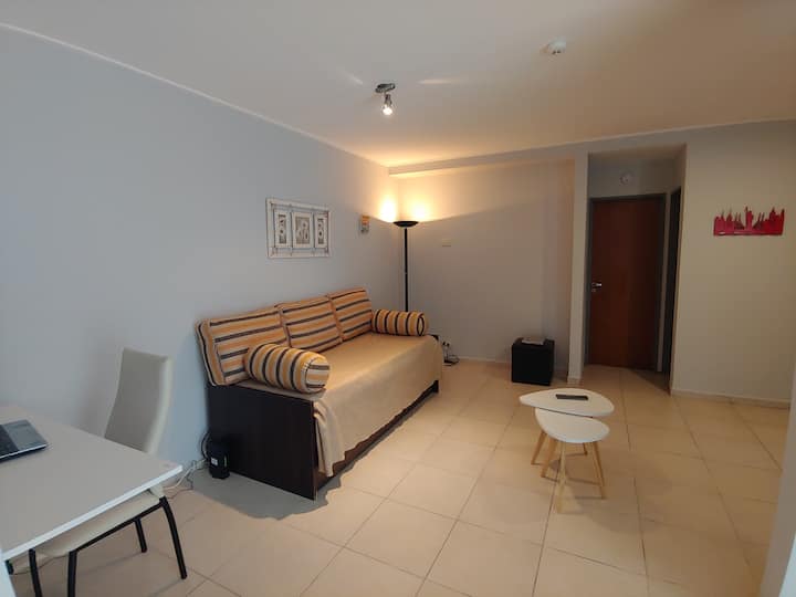 Moderno Departamento 1 Dor. Con Cochera Cubierta. - La Plata, Argentina