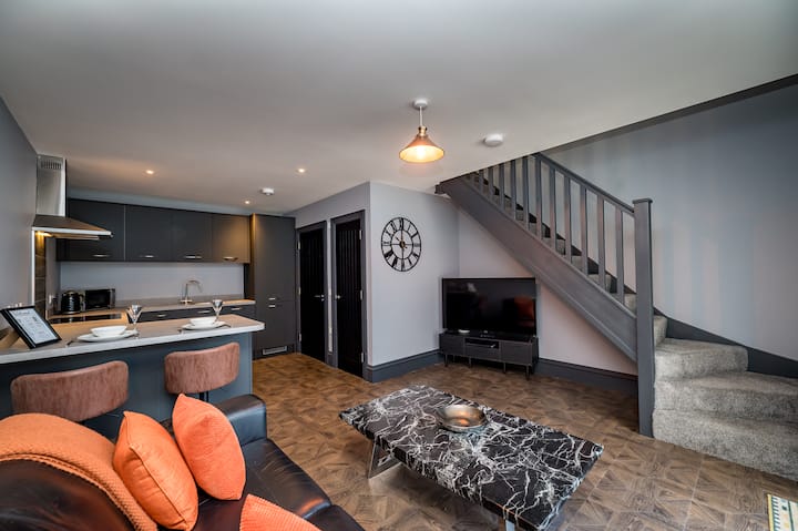 Clm Apartments Apt 2 - Loch Ness