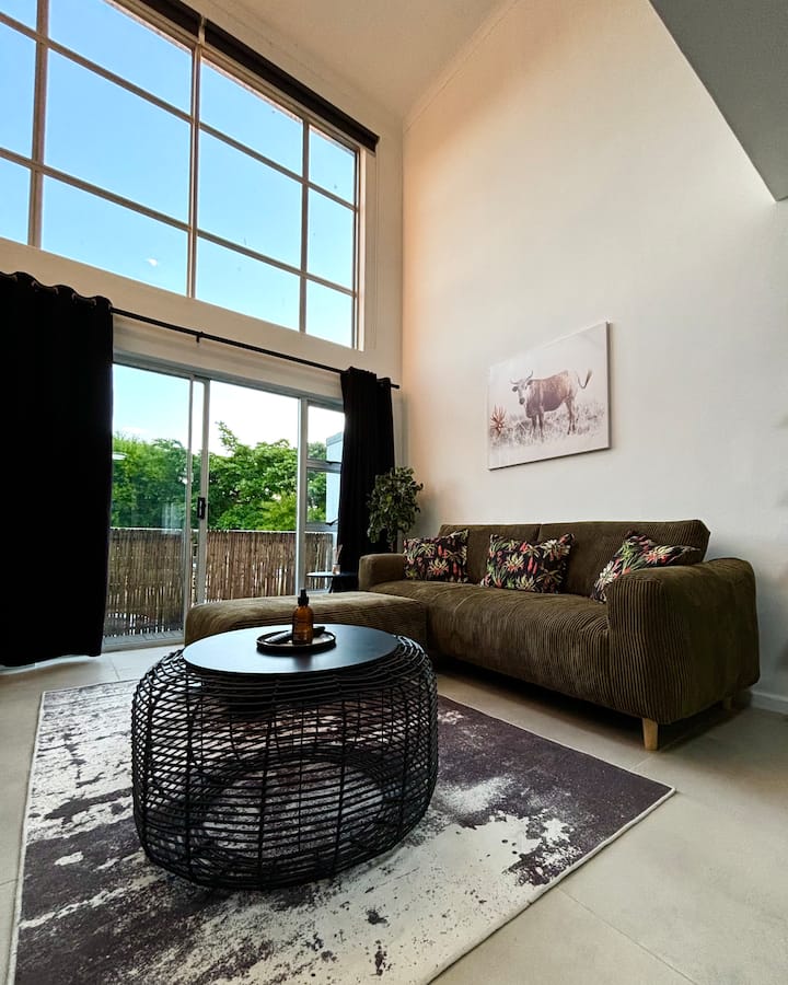 New York Style Loft By The Sea - Parklands