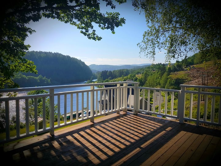 Påskeferie Med Ekte Påskekyllinger! - Norvegia