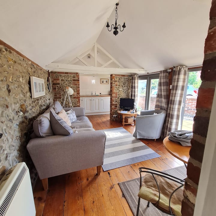 Characterful Cottage Daisy Lodge - Blakeney