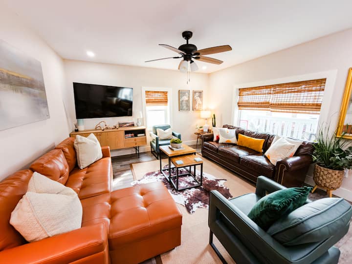 Azure Retreat: 2 Bed/bath Condo - Tybee Island, GA