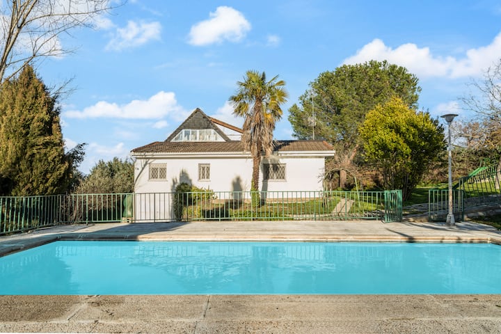 Chalet En La Sierra De Madrid Para 11 Personas - Colmenar Viejo