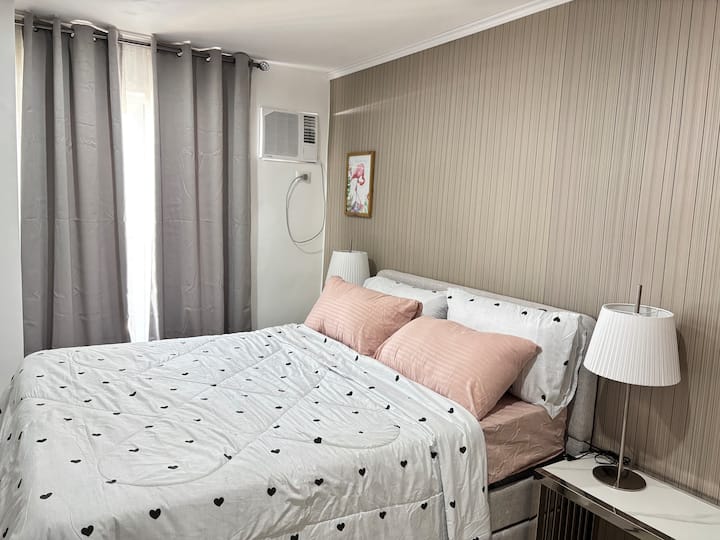 Esplanade Sunrise View Condo - Iloilo City