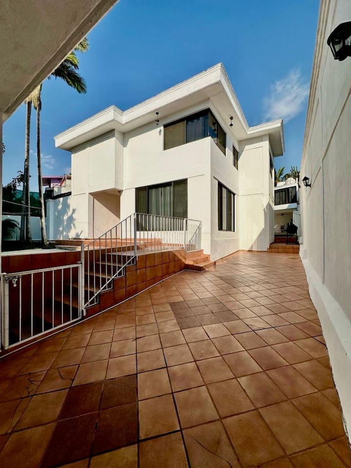 Fiesta Burgos Cuernavaca - Temixco