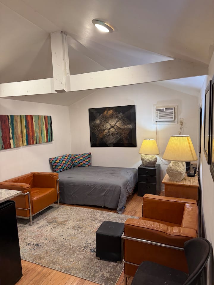 Mohawk C Guesthouse - Tampa, FL