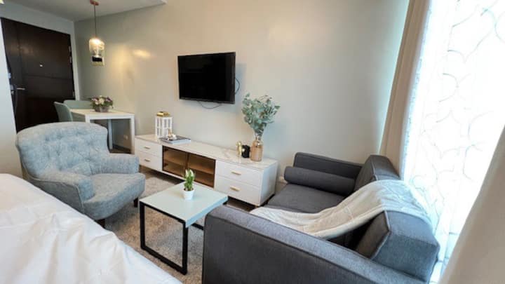 Luxury Condo Unit @ One Madisson By Simone - Iloilo City