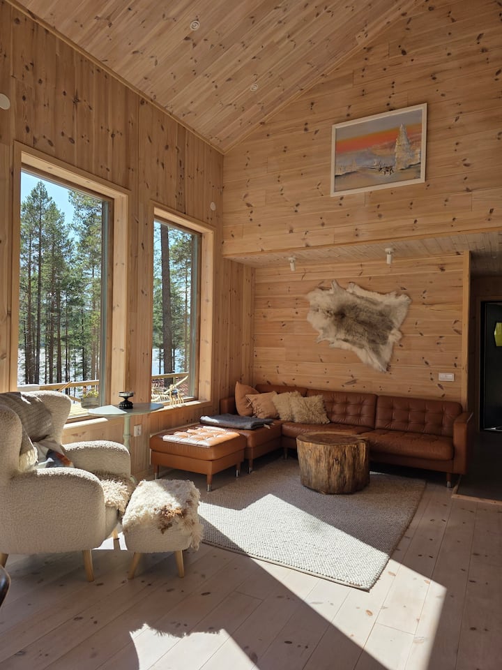 Mysig Fjällstuga Vid Lofsdalssjön - Suède