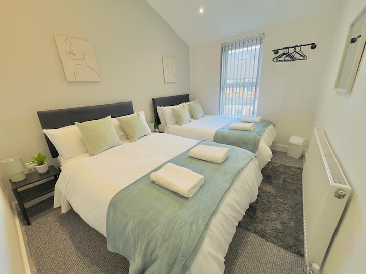 Quarto 2 Com Espaço De Estudo - Liverpool