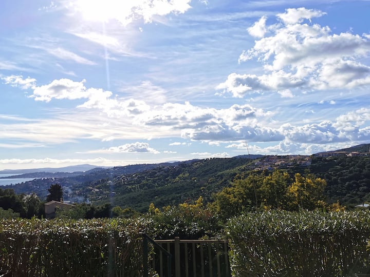 Studio Cosy Avec Vue Mer (3p) - Côte D’azur - Roquebrune-sur-Argens