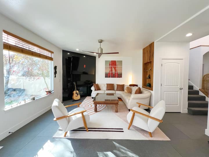 Whimsical Abode In Draper - Lehi, UT