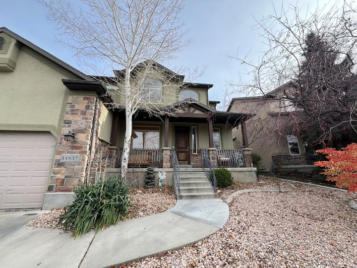 Whimsical Abode In Draper - Lehi, UT