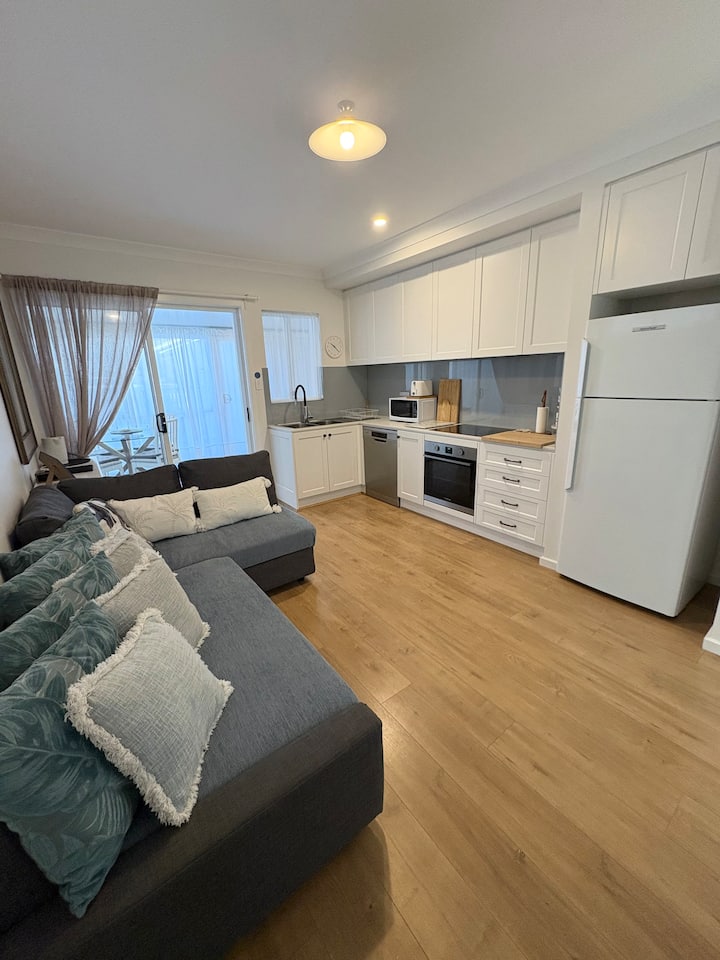 Greenhills Beach Guesthouse
With Parking Space - Sydney