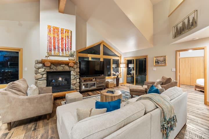 341 Black Hawk Circle - Dillon, CO