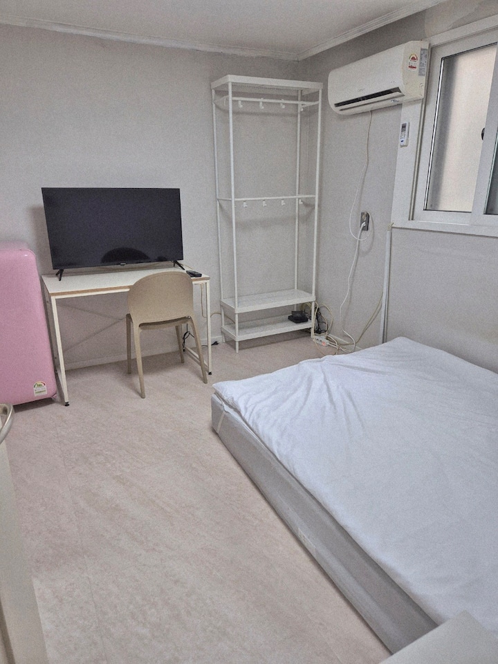 [고요스테이 더블룸]  #의정부역7번출구 #지하철3분거리 #무료커피&라면 - South Korea