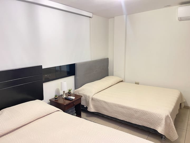 Habitación Con Baño Privado Y A/c - Embajada Usa - Lima