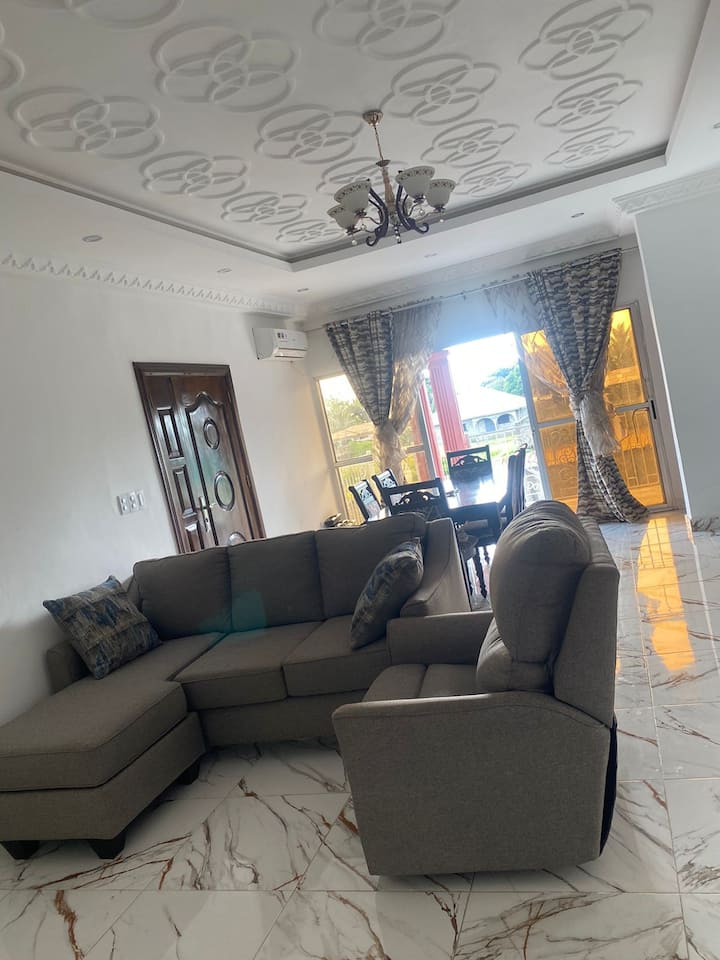 Ty-jan Residence - Monrovia