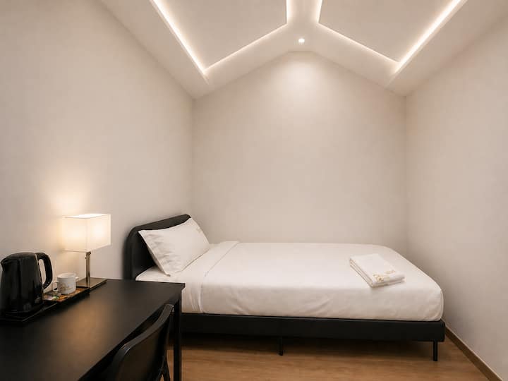 Single Cabin | Room 112 | Affordable@nus And Mrt - Singapur