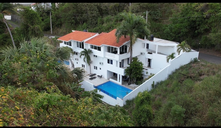 Pool Table-6beds-epic Views-10 Min Drive To Beach - Puerto Plata