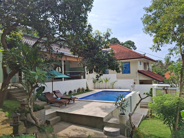 Peaceful Villa And Tiny House On The Hill @ Lovina - Bali