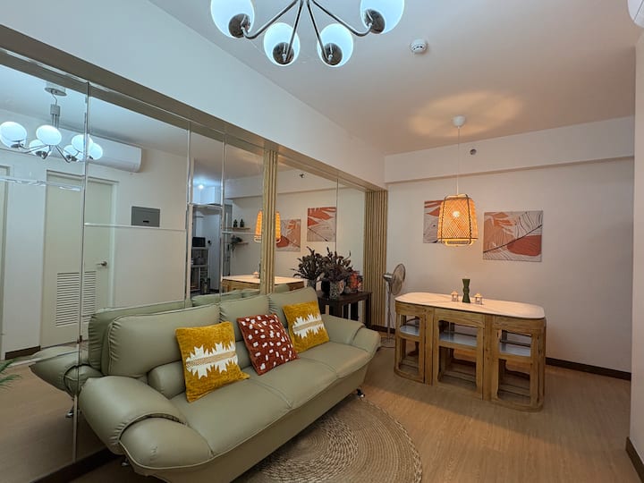 Tranquil Place Near Ateneo & Araneta City | 2br - Quezon City
