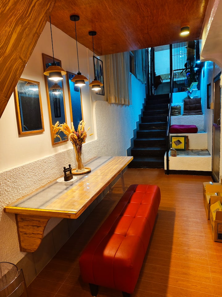 Home In Baguio:
Fam Homestay -