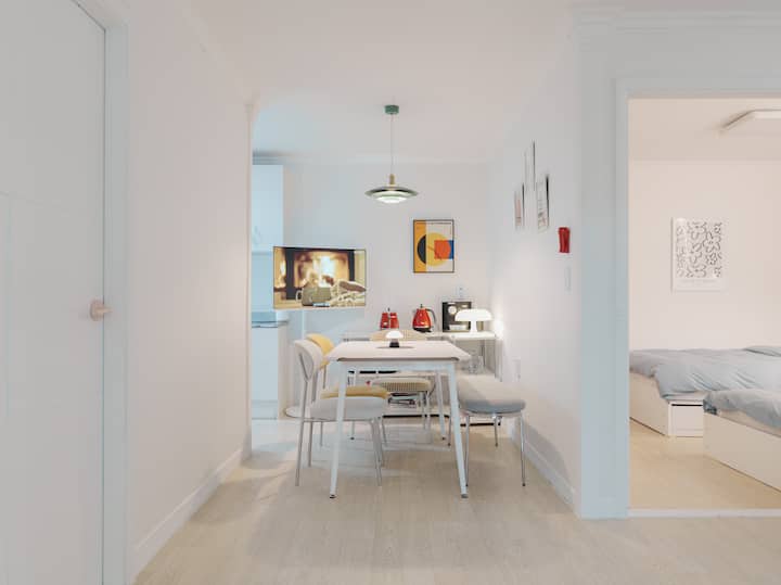 [슈퍼호스트] 4룸 독채 전세대 이용/ 7인 / 서울대입구 10분 / 무료짐보관 - 평안동